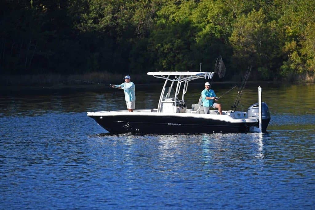 236CC Photo Gallery - Stingray Boats